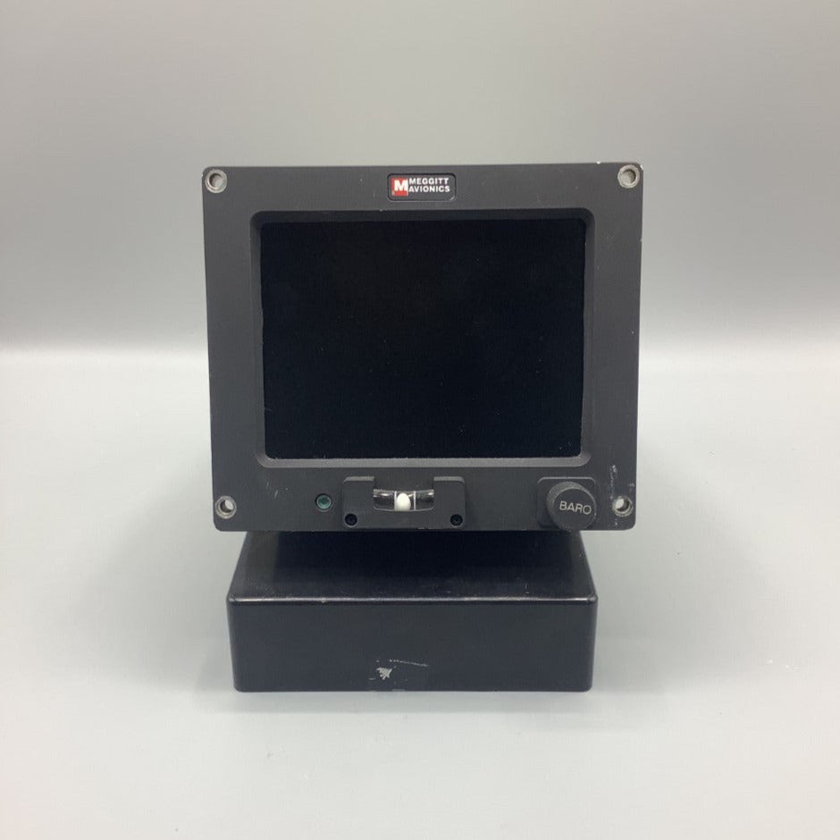 Meggitt Avionics Primary Flight Display Unit - Part Number: 84-133-1 ...